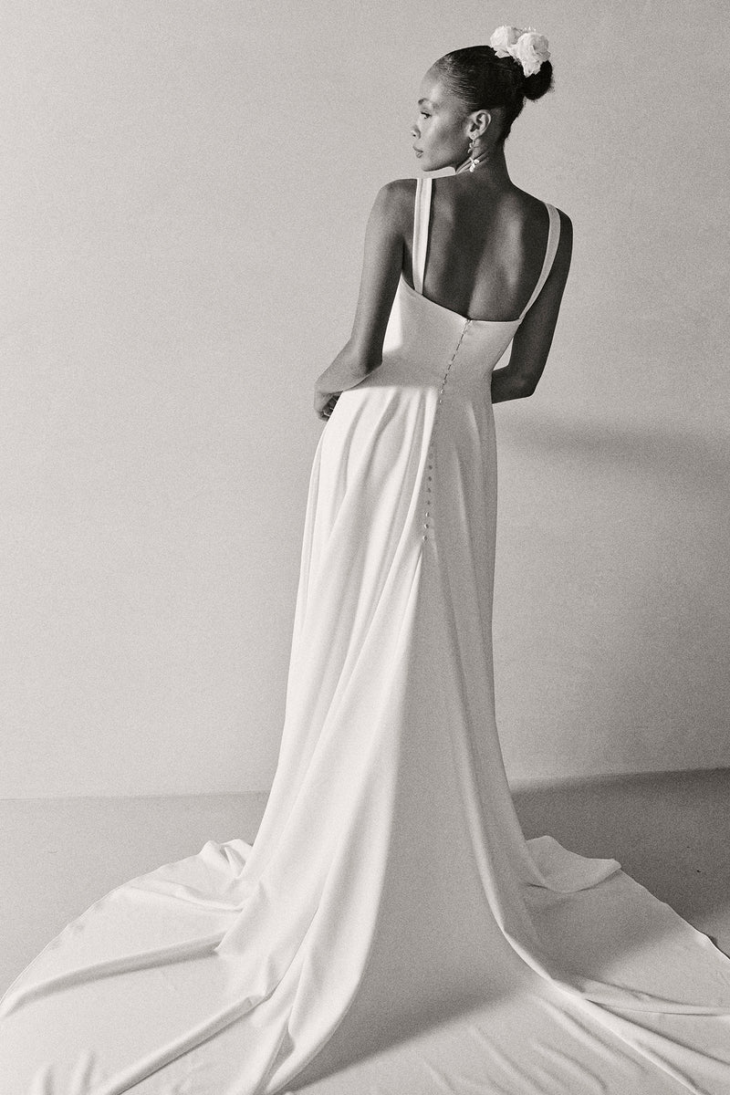 Emma | Robe de mariée coupe A – Grace Loves Lace CA